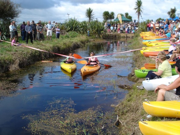 Locals show love for Kaituna wetland | infonews.co.nz New Zealand News