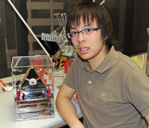 Deafness no Barrier to Success | infonews.co.nz New Zealand News