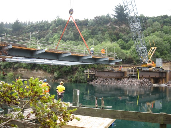 Iconic ETA bridge slides into place over the Waikato River | infonews ...